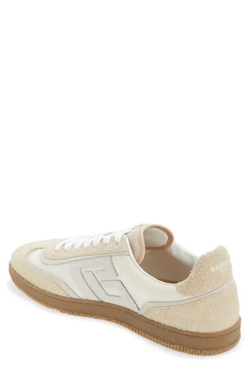 Balmain Swan Trainer Sneakers - 0da Cream