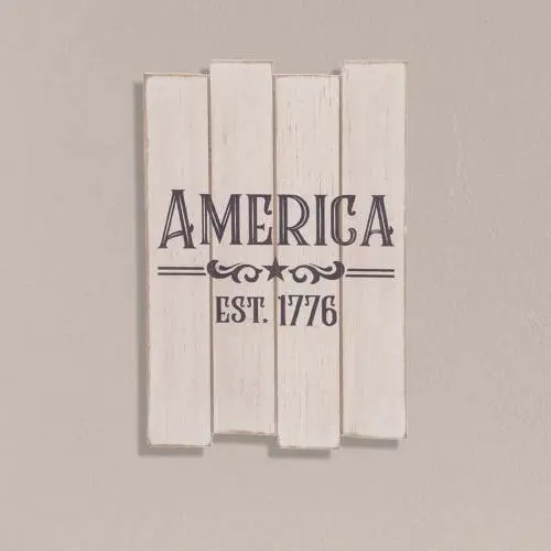TRANSPAC Wood Patriotic America Slat Decor