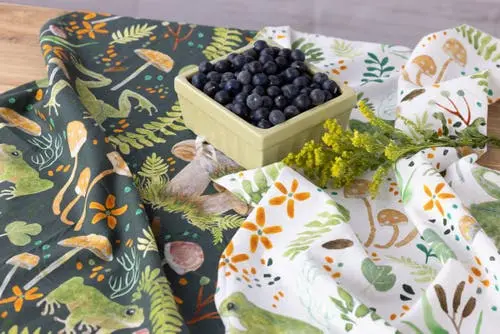 TRANSPAC Ceramic Dish With Frog Pattern Tea Towels Set Of 3 For Spring Serving And Entertaining