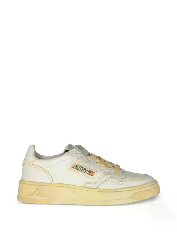 AUTRY Medalist Perforated Leather Sneakers - Neutrals
