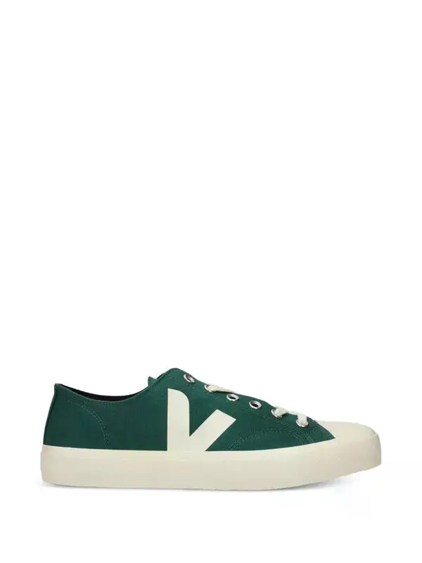 VEJA Logo-patch Canvas Sneakers - Green