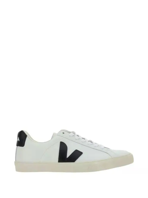 VEJA Esplar Logo-patch Sneakers - White
