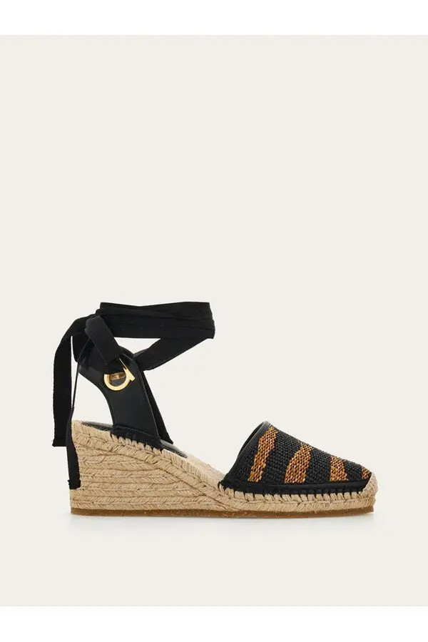 FERRAGAMO Woven Raffia Espadrilles - Black