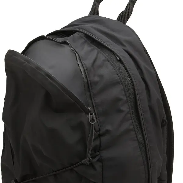 MAZI UNTITLED Roam Backpack