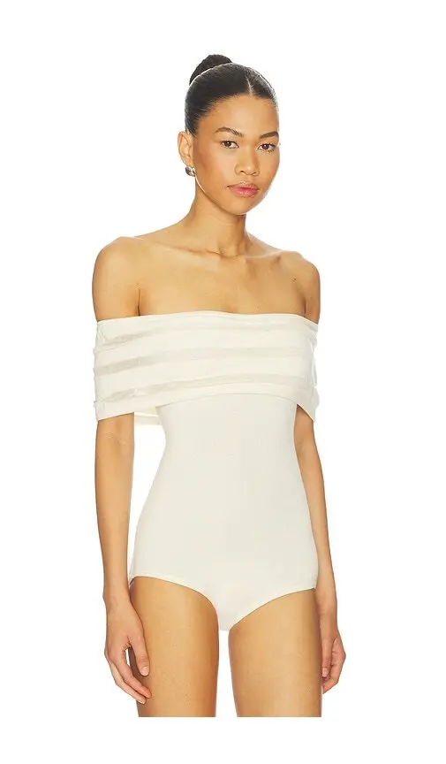 ISA BOULDER Stacks Top