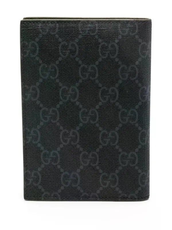 Gucci Gg Supreme Passport Case