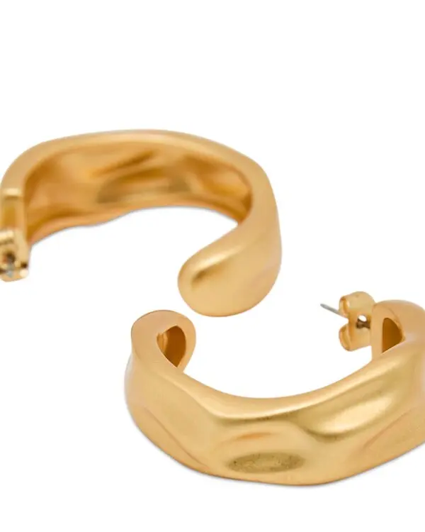 REISS Halle Hammered C Hoop Earrings - Gold