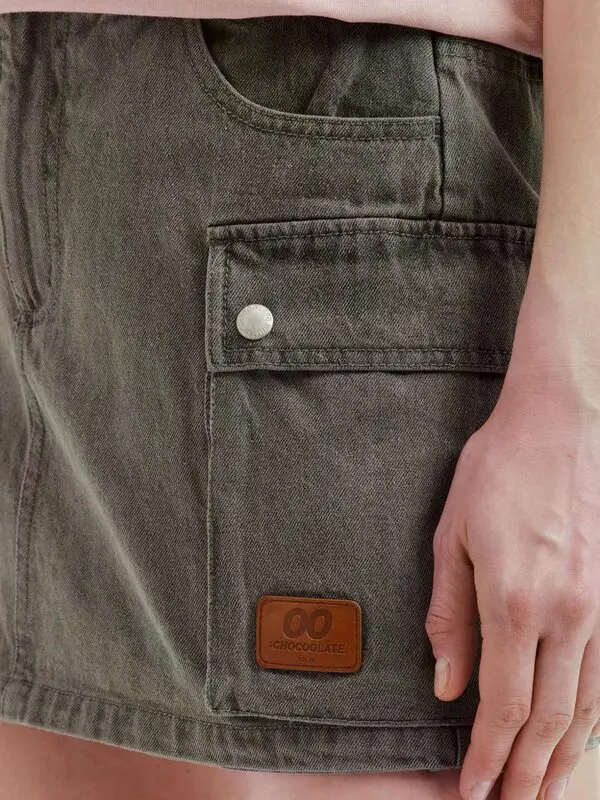 CHOCOOLATE Cargo-pocket Shorts