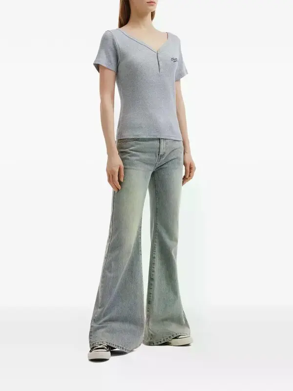 CHOCOOLATE Button V-neck T-shirt