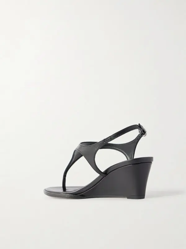 AeydĒ Roose Leather Thong Sandals - Black