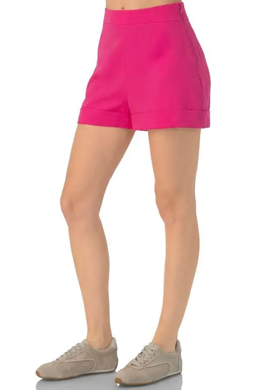 IVONNE Tailored Shorts With Wide Hem