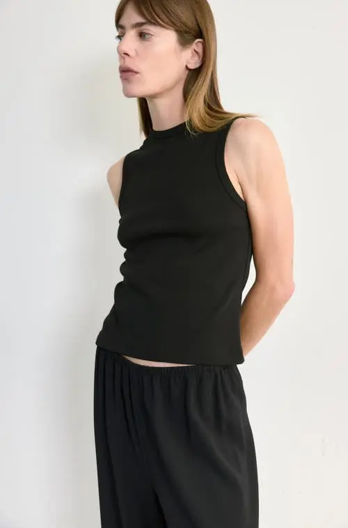 Almina Concept Classic Round Neck Tank - Black