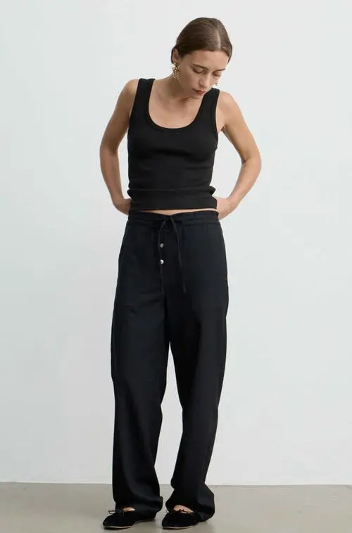 Almina Concept U-neck Tank - Black