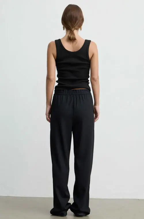 Almina Concept U-neck Tank - Black