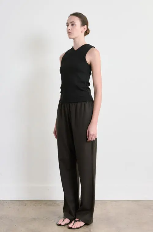 Almina Concept High V-neck Tank