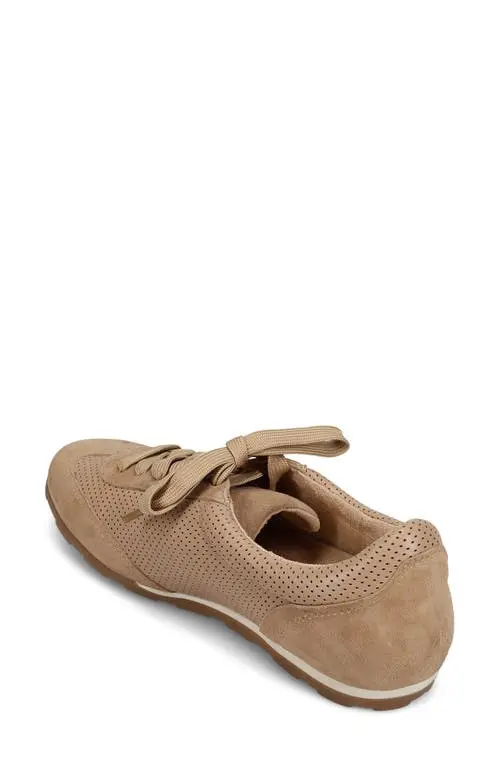 Vaneli Farryn Lace-up Sneaker