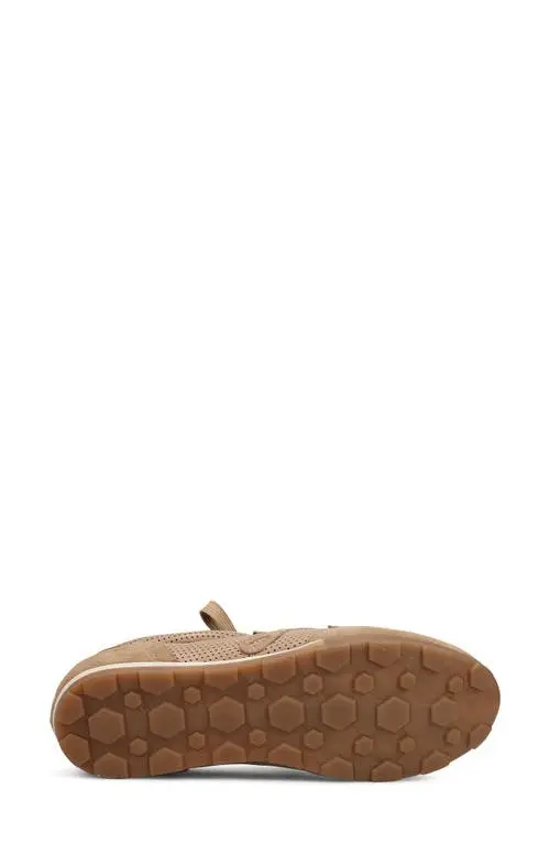 Vaneli Farryn Lace-up Sneaker