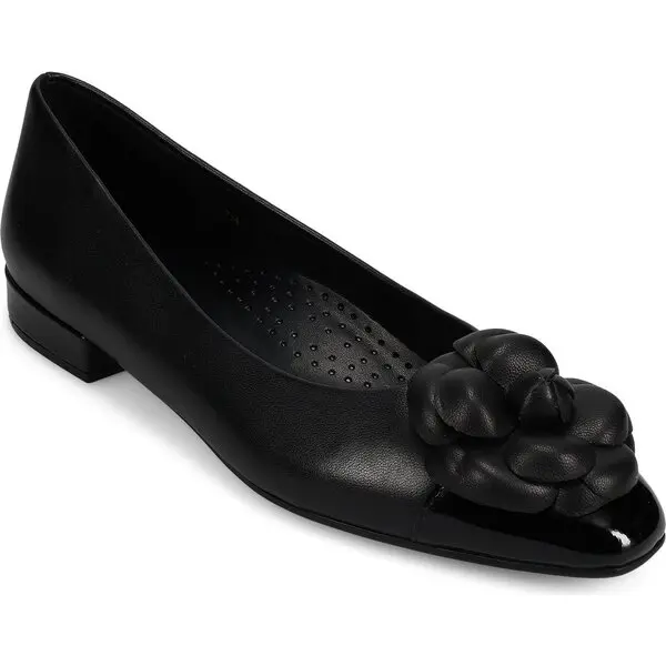 Vaneli Tasina Cap Toe Flat