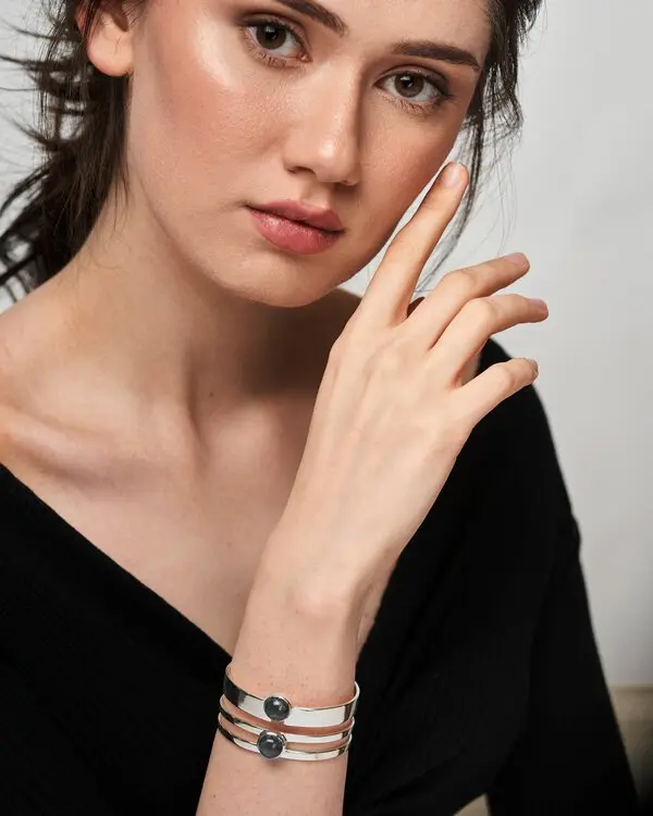SOPHIE BLAKE Alice Labradorite Cuff - Silver