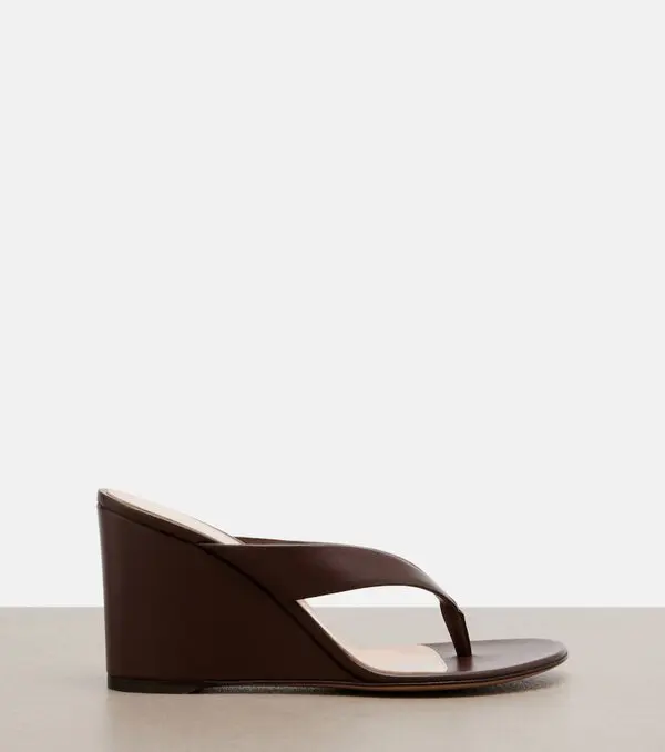 GIANVITO ROSSI Leather Wedge Thong Sandals