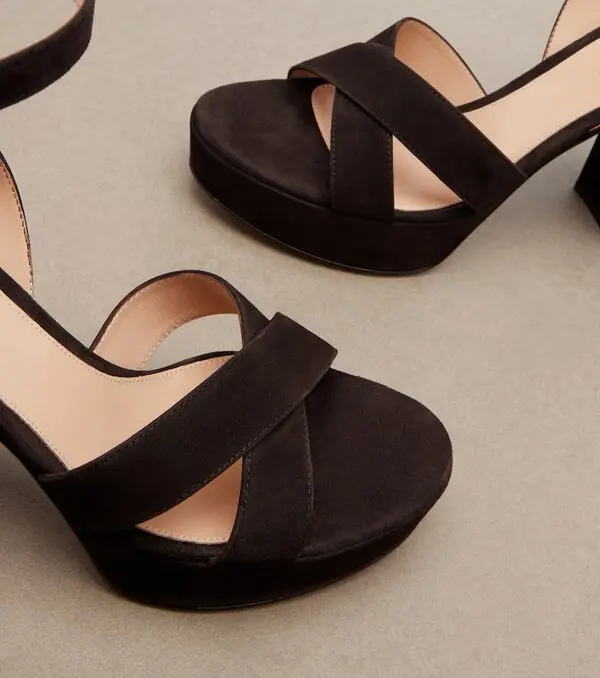 GIANVITO ROSSI Sabrina Suede Platform Sandals