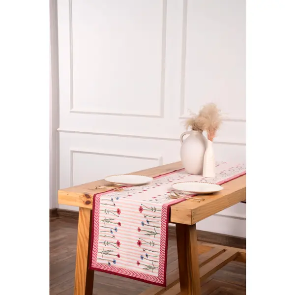 INNER CHILD Wildflower Tablerunner - Multicolor