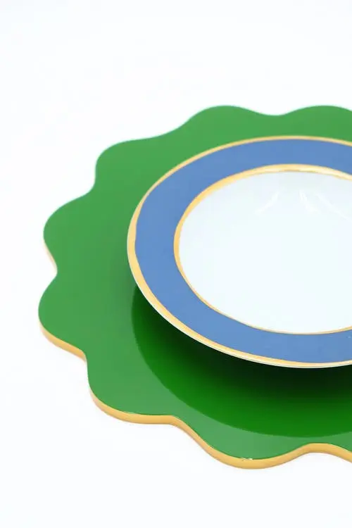 INNER CHILD Scalloped Lacquerware Placematsset Of 2 - Green