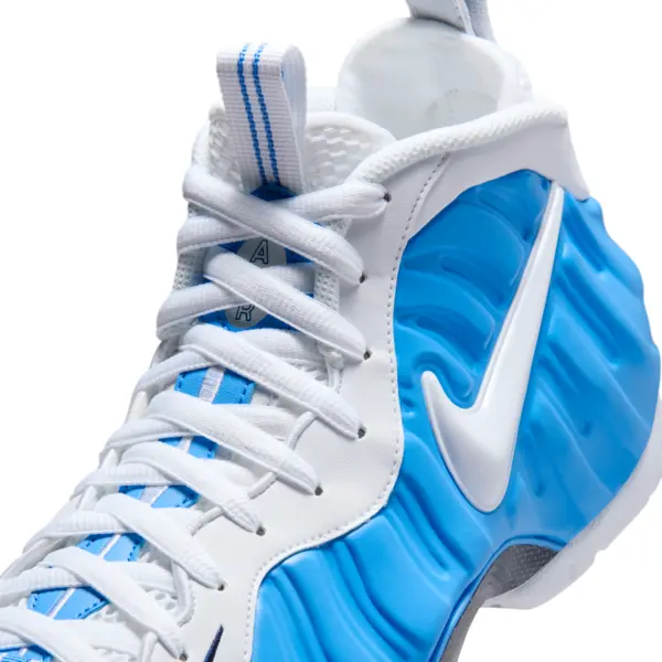 Nike Foamposite Pro High Top Sneakers - Blue