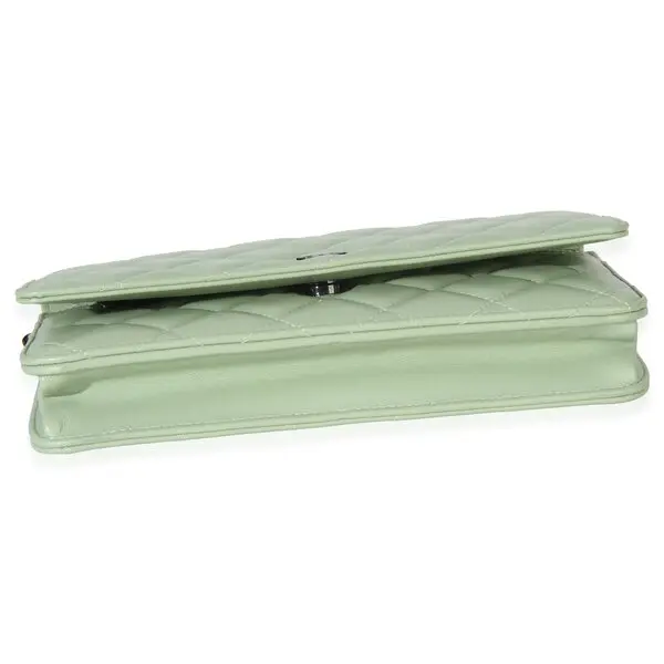 Chanel Quilted Lambskin Classic Wallet On Chain - Green