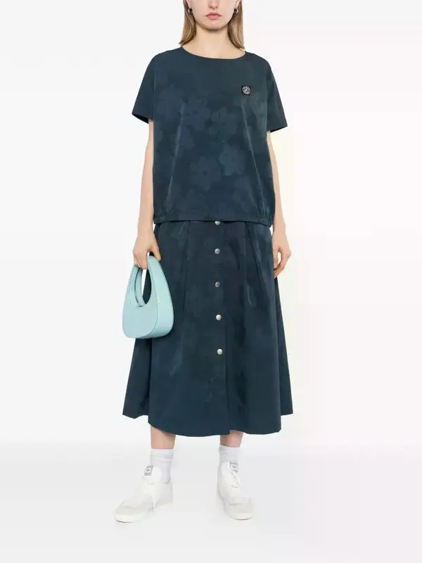 AGNES B. Floral Jacquard Short-sleeved Top