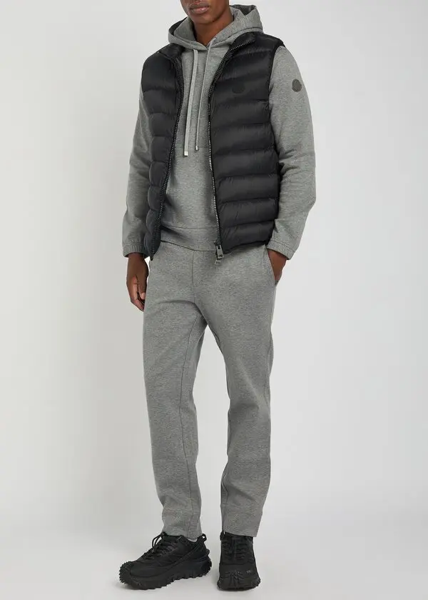 Moncler Quilted Shell Gilet With Logo Appliqu - Black
