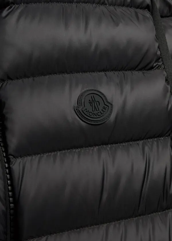 Moncler Quilted Shell Gilet With Logo Appliqu - Black