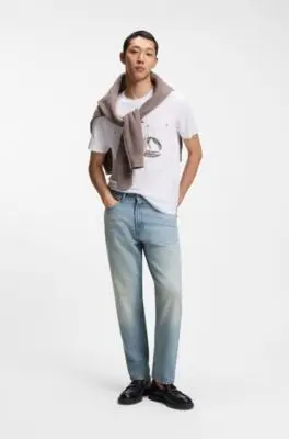 Hugo Relaxed Tapered Fit Jeans