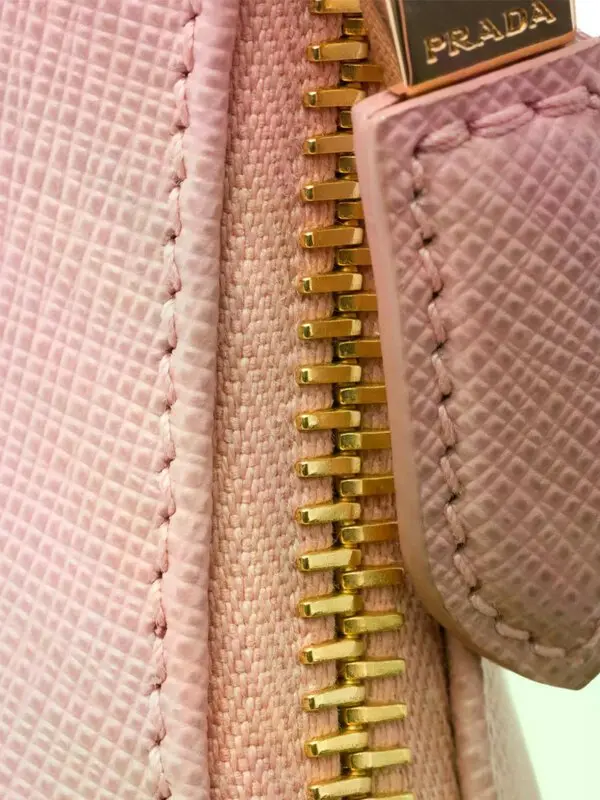 Prada Re-edition 2005 Saffiano Leather Mini-bag - Pink