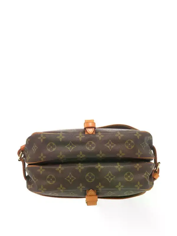 LOUIS VUITTON 1994 Monogram Saumur 30 Crossbody Bag