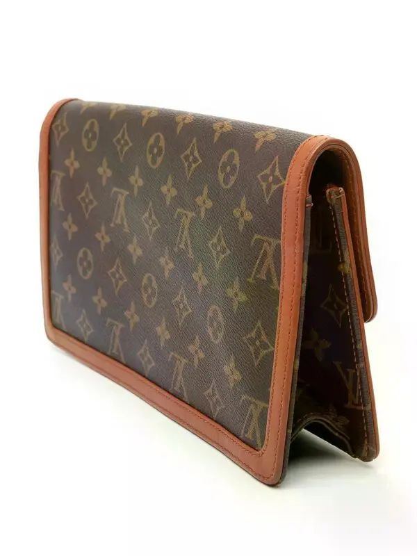 LOUIS VUITTON 1990 Monogram Pochette Dame Gm Clutch