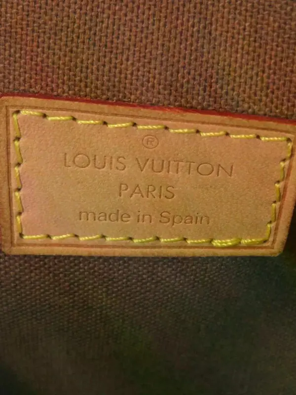 LOUIS VUITTON 2004 Monogram Pochette Gange Crossbody Bag