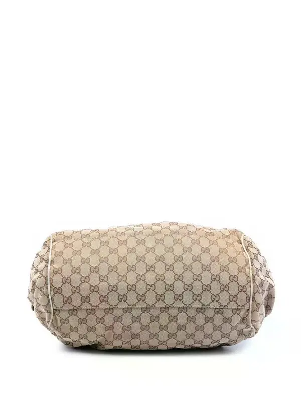 Gucci Gg Canvas Sukey Satchel - White