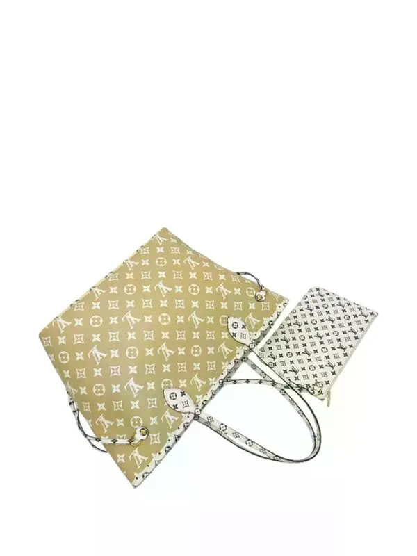 LOUIS VUITTON 2019 Bicolor Monogram Giant Neverfull Mm Tote Bag - Green