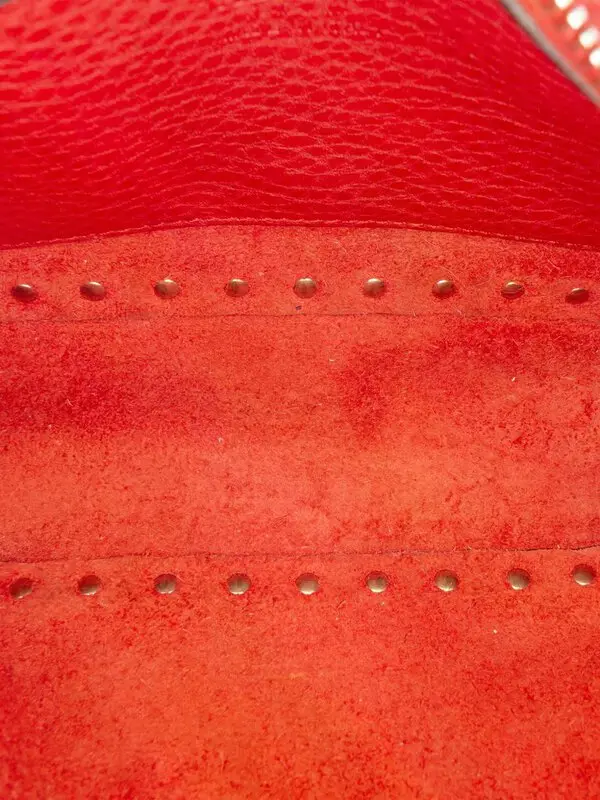 Valentino Garavani Grainy Calfskin Rockstud Camera Crossbody Bag - Red