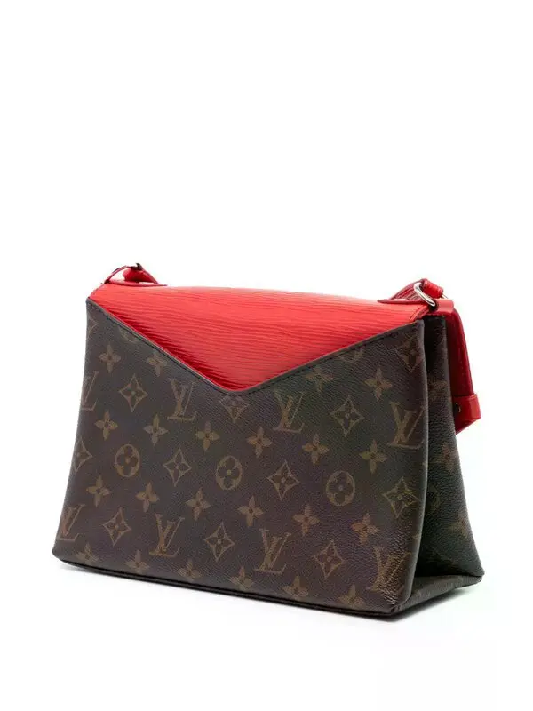 LOUIS VUITTON 2017 Monogram Epi Saint Michel Crossbody Bag