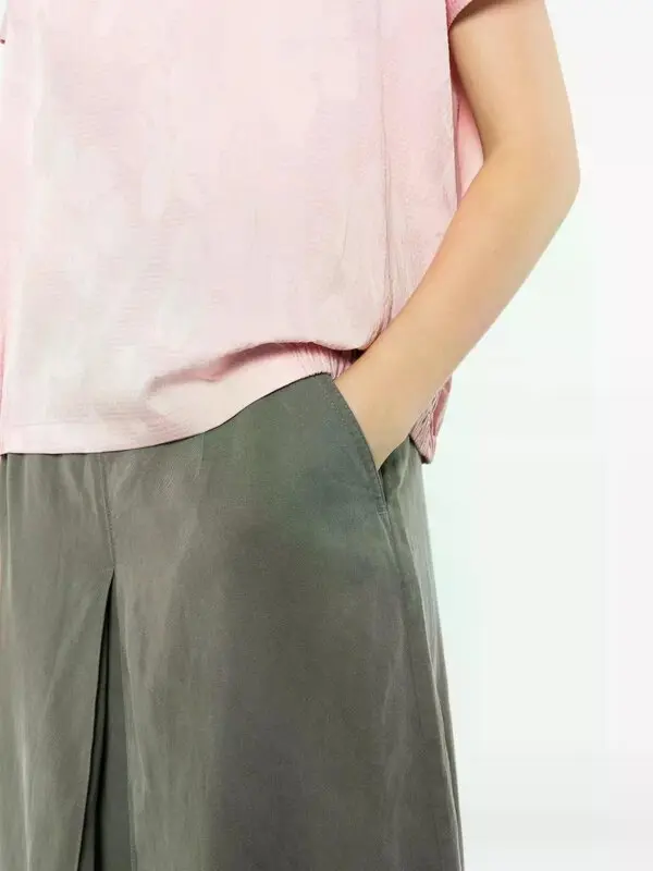 AGNES B. Pleated Wide Leg Shorts - Grey