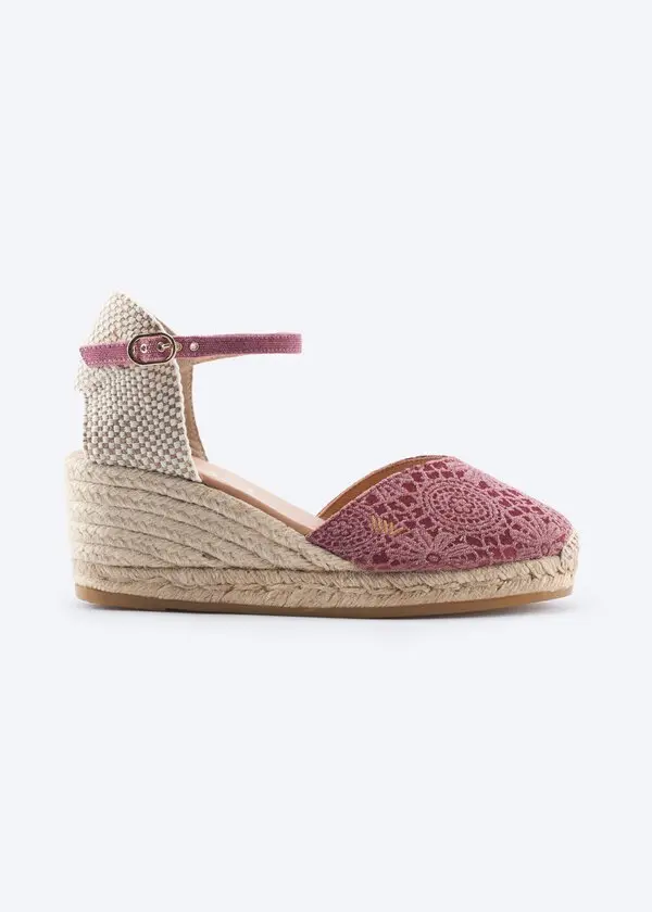 VISCATA Reus Premium Fabrics Espadrille Wedges - Crochet Burgundy