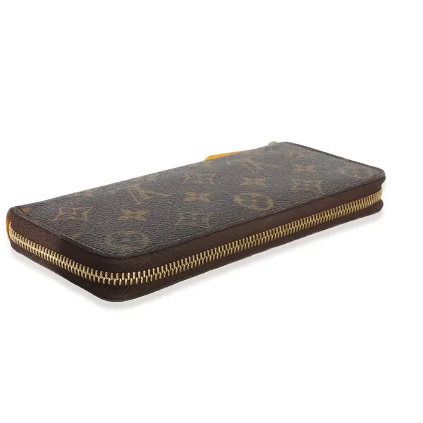 LOUIS VUITTON Monogram Canvas Zippy Wallet