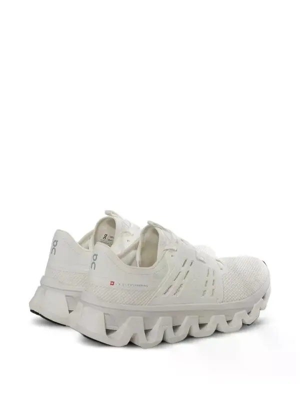 On Cloudswift Amp Lace-up Sneakers - White