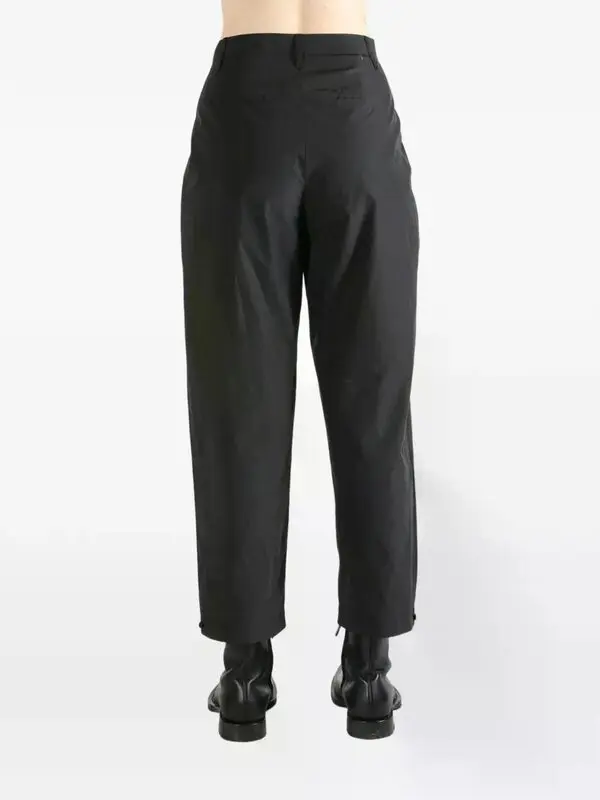 AMOMENTO Pleated Button-cuff Trousers