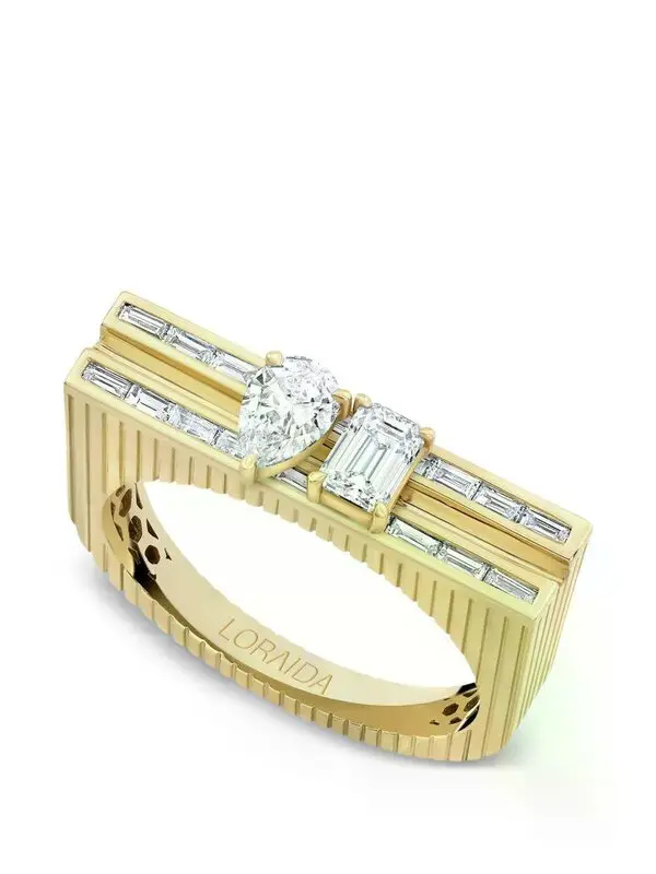 Loraida Diamond And Emerald Ring