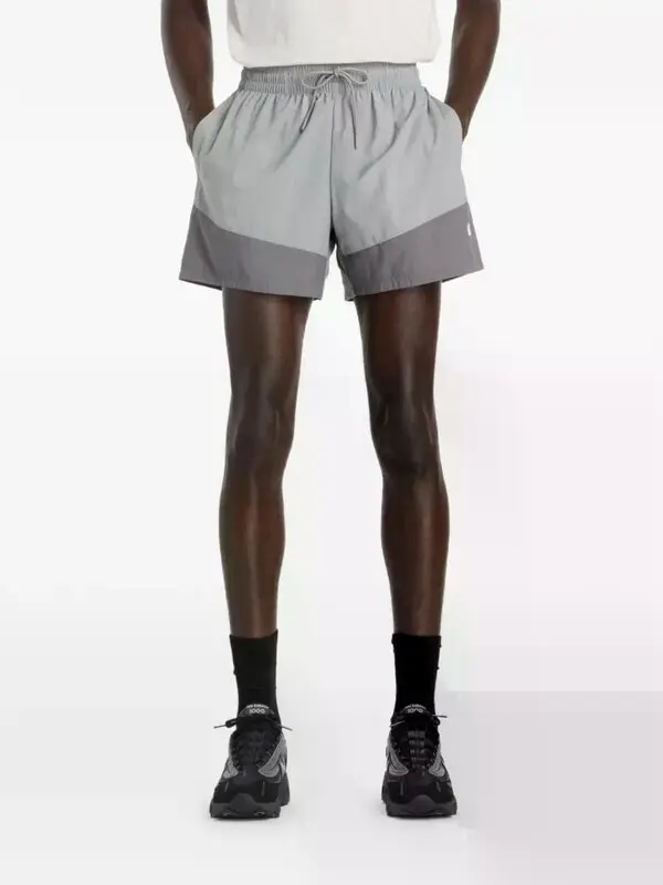 NEW BALANCE Sport Legacy 5 Shorts - Grey