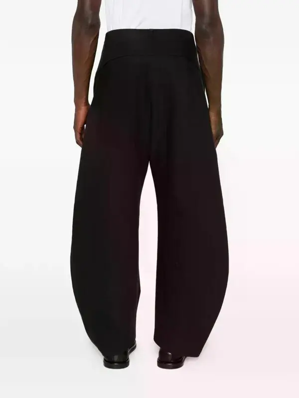 AMOMENTO Curved-seam Trousers