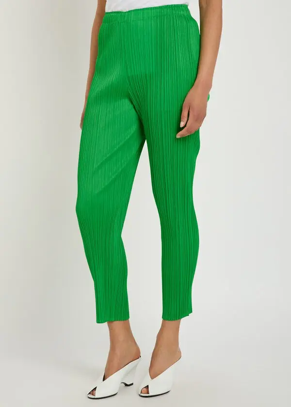 Issey Miyake Pleated Tapered-leg Woven Trousers - Green